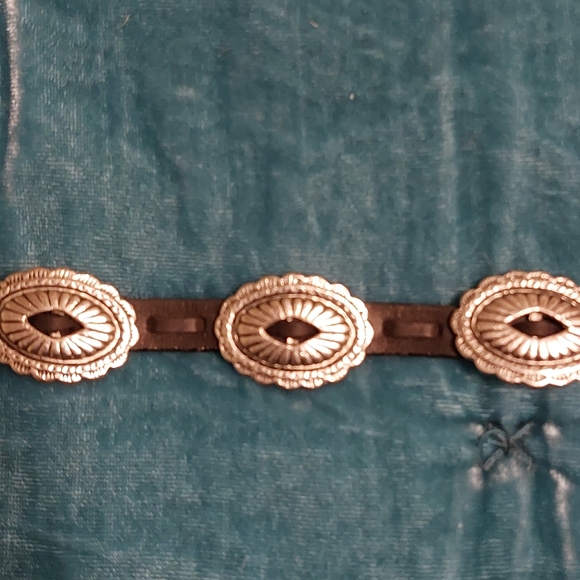 Pappagallo | Jewelry | Vintage Pappagallo Leather Concho Bracelet ...
